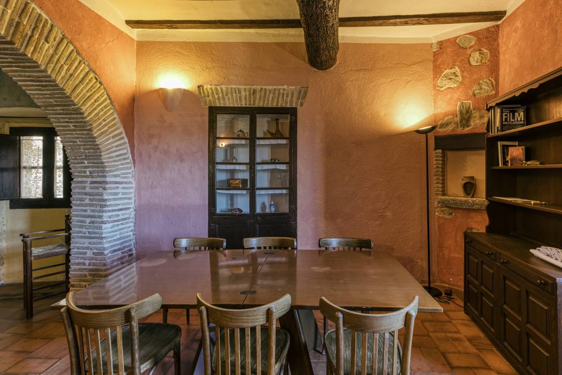 120 M² Apartamento ∙ 2 Habitaciones ∙ 6 Huéspedes - Peralada