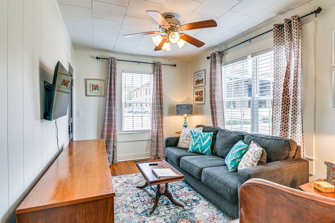 74 M² Apartment ∙ 2 Bedrooms ∙ 4 Guests - Starkville, MS