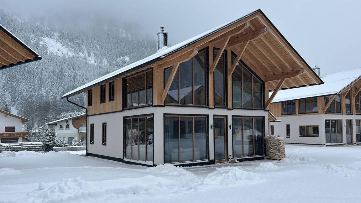 150 M² Ferienhaus ∙ 4 Schlafzimmer ∙ 8 Gäste - Biberwier