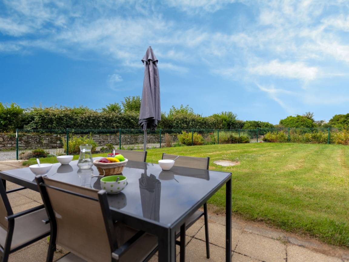 70 M² House ∙ 2 Bedrooms ∙ 5 Guests - Saint-Coulomb