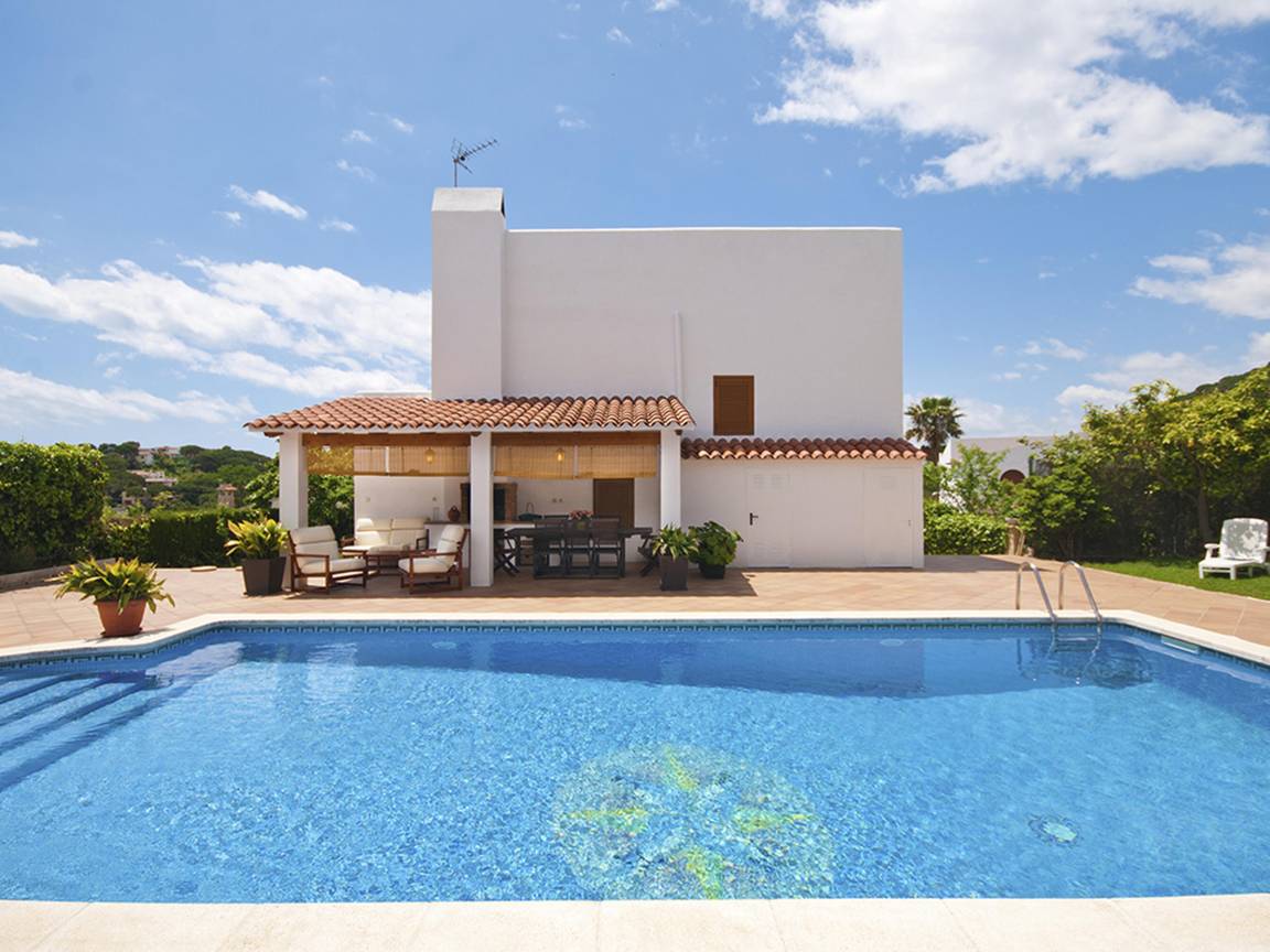 250 M² Cottage ∙ 4 Chambres ∙ 8 Personnes - Lloret de Mar