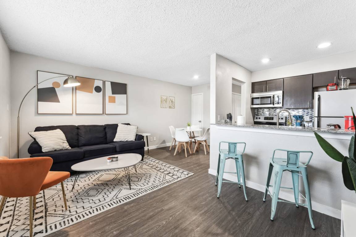 55 M² Apartment ∙ 1 Bedroom ∙ 4 Guests - Montopolis - Austin