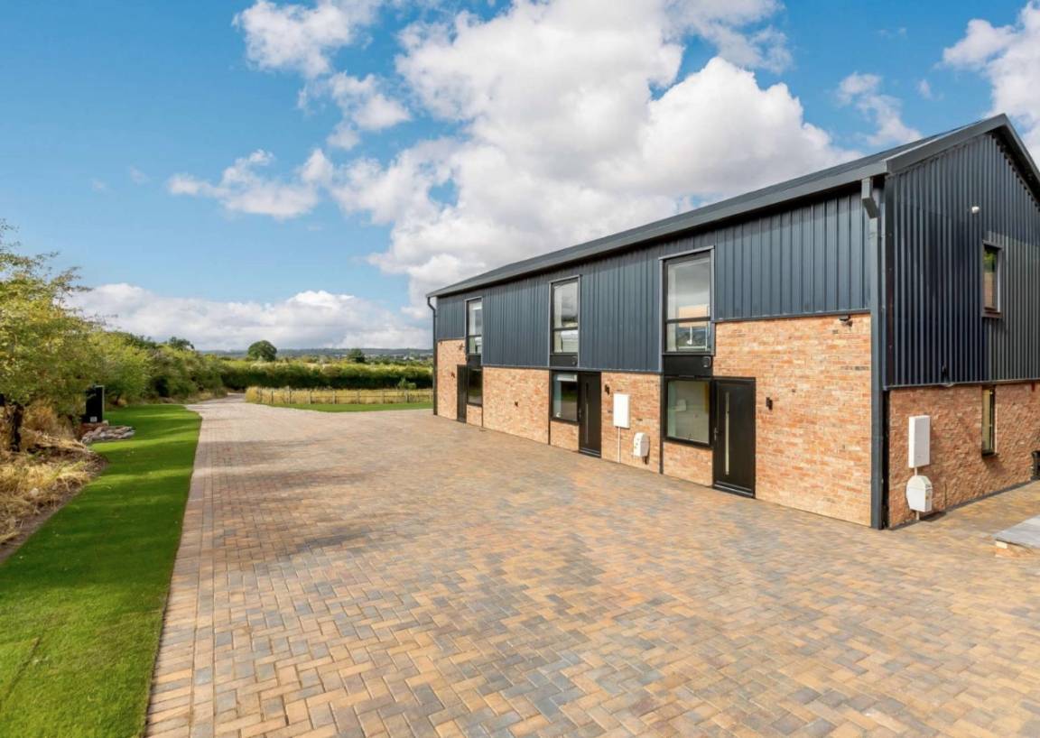 55 M² Cottage ∙ 2 Bedrooms ∙ 4 Guests - Warwickshire