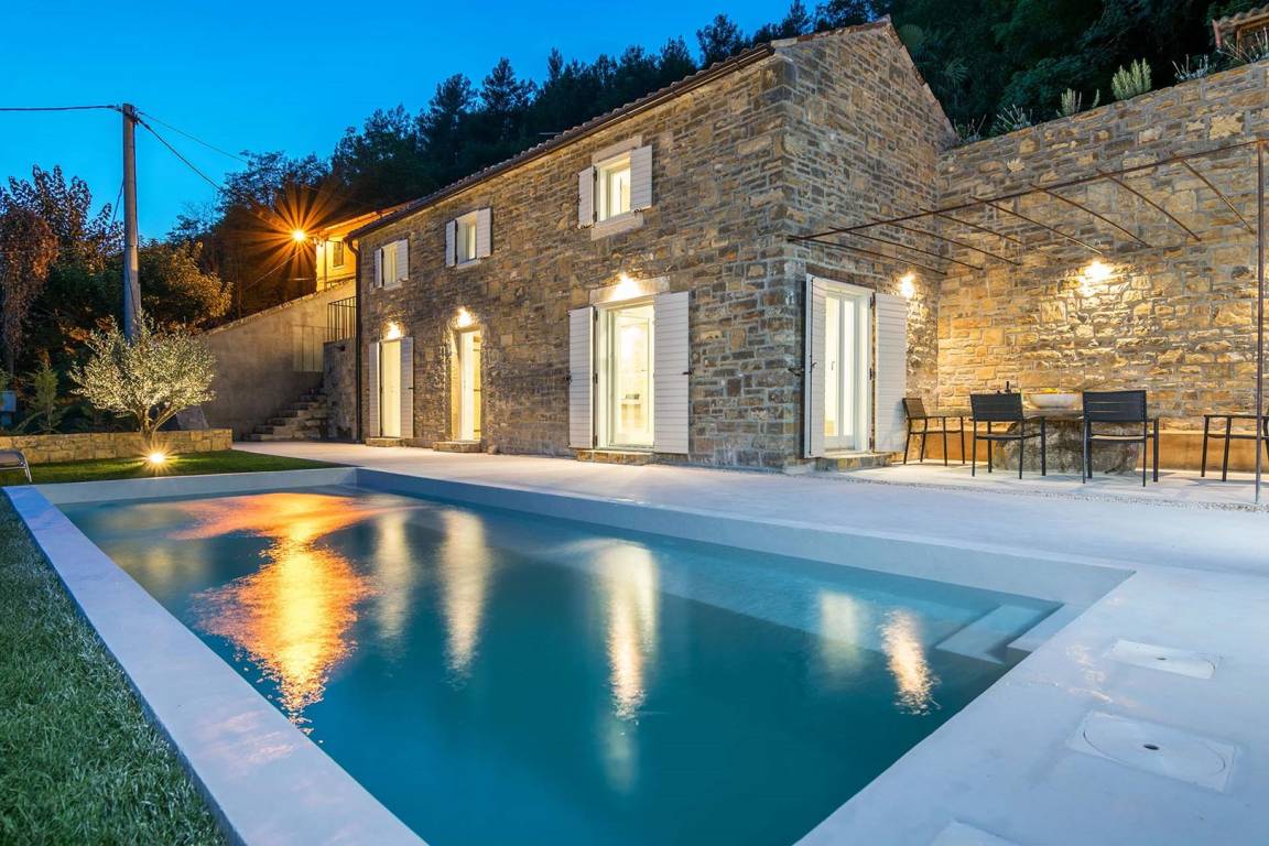 90 M² Villa ∙ 2 Bedrooms ∙ 5 Guests - Motovun