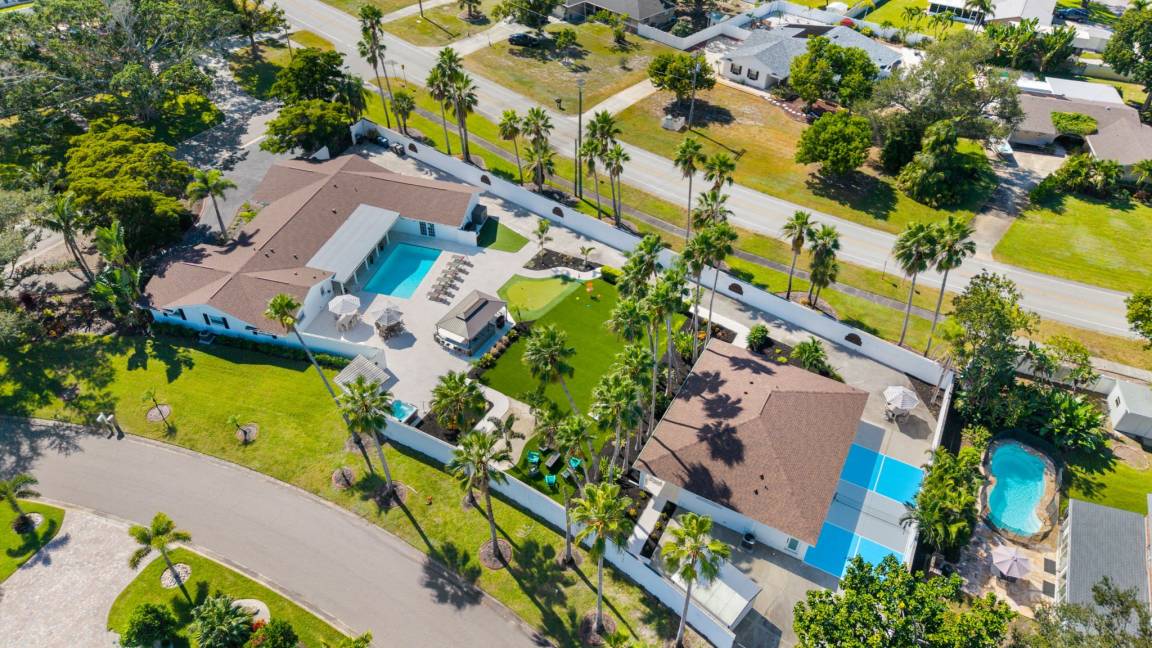 464 M² House ∙ 8 Bedrooms ∙ 23 Guests - Anna Maria Island, FL