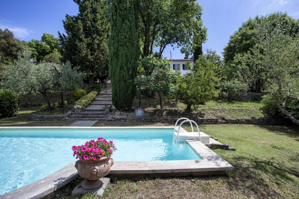 250 M² Apartment ∙ 3 Bedrooms ∙ 6 Guests - Cortona