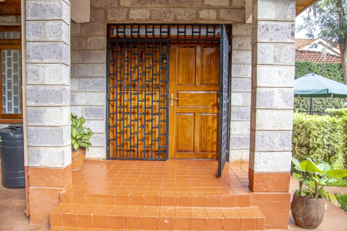 90 M² Cottage ∙ 2 Bedrooms ∙ 4 Guests - Nairobi