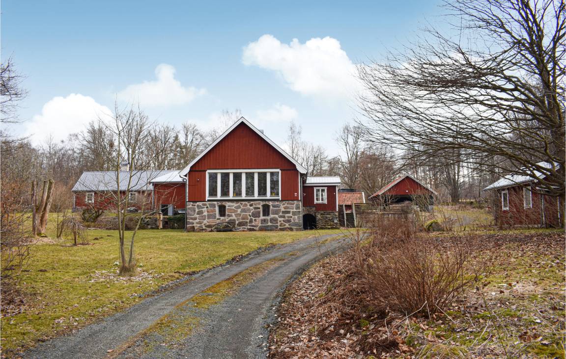 450 M² Hus ∙ 8 Sovrum ∙ 12 Gäster - Hässleholm