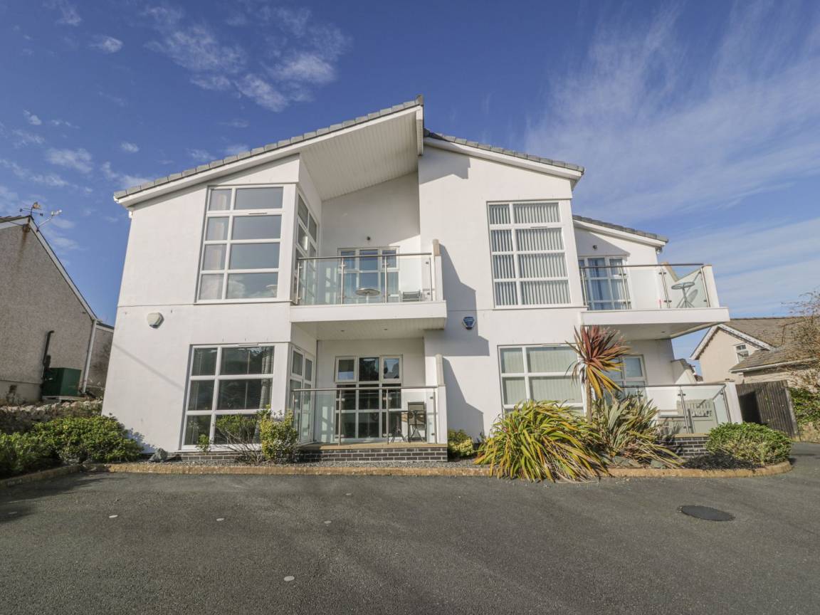 Cottage ∙ 2 Bedrooms ∙ 4 Guests - Benllech