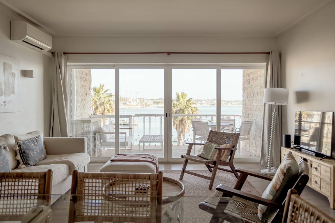 127 M² Apartment ∙ 2 Bedrooms ∙ 4 Guests - Estoril