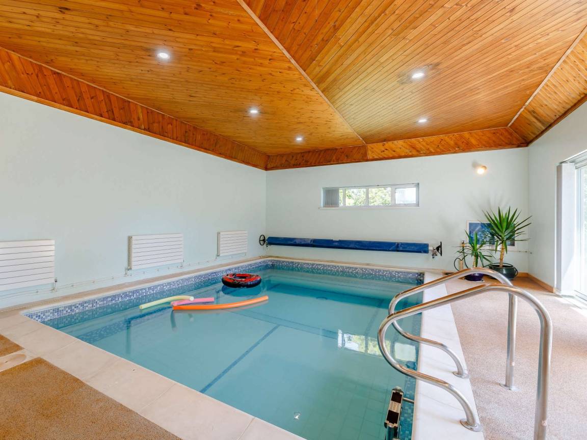 Cottage ∙ 4 Bedrooms ∙ 8 Guests - Southampton