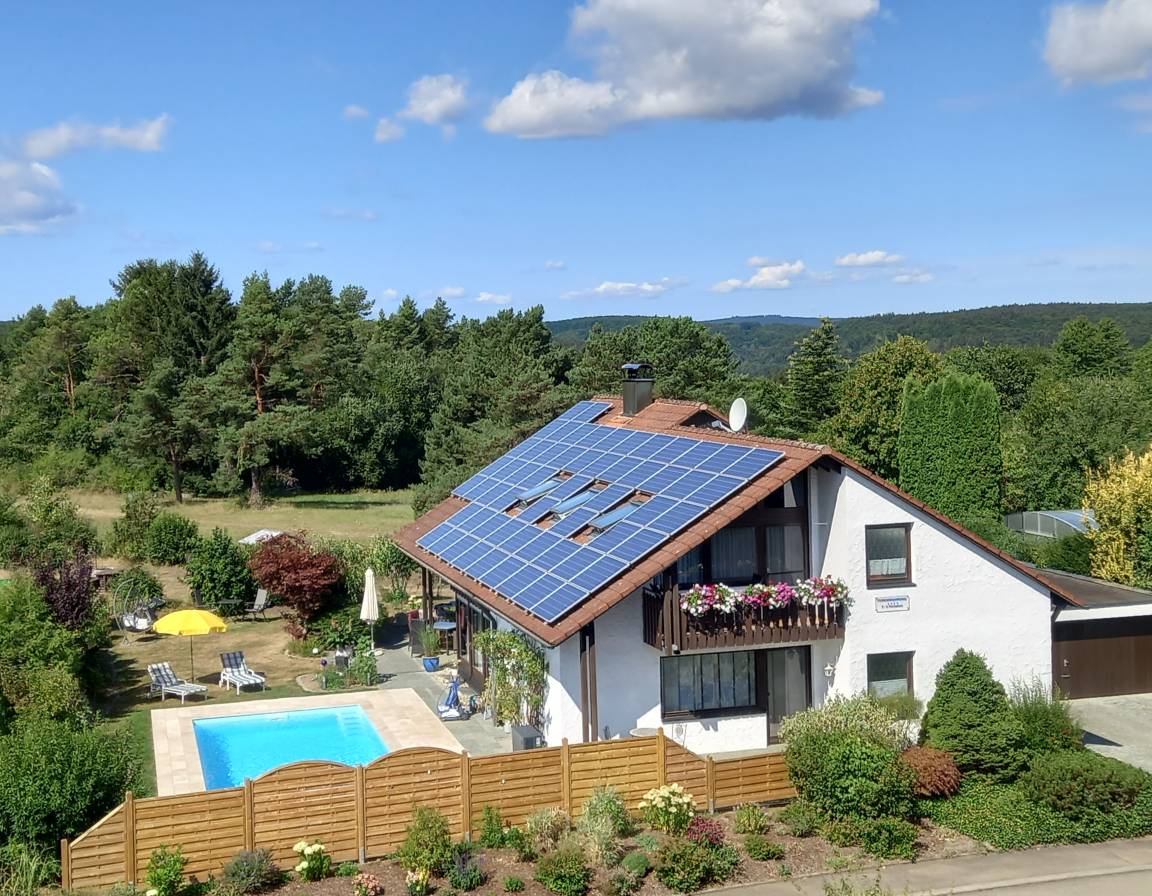 60 M² Ferienwohnung ∙ 2 Schlafzimmer ∙ 4 Gäste - Hayingen