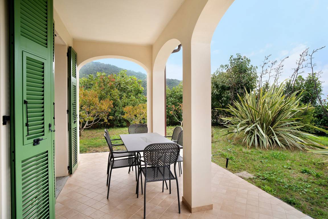 75 M² Apartamento ∙ 2 Quartos ∙ 6 Hóspedes - Ventimiglia