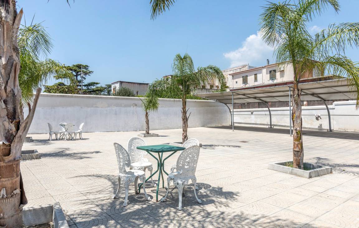 90 M² Apartment ∙ 2 Bedrooms ∙ 6 Guests - Pompei