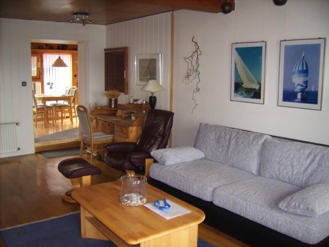 80 M² Ferienwohnung ∙ 1 Schlafzimmer ∙ 4 Gäste - Heikendorf