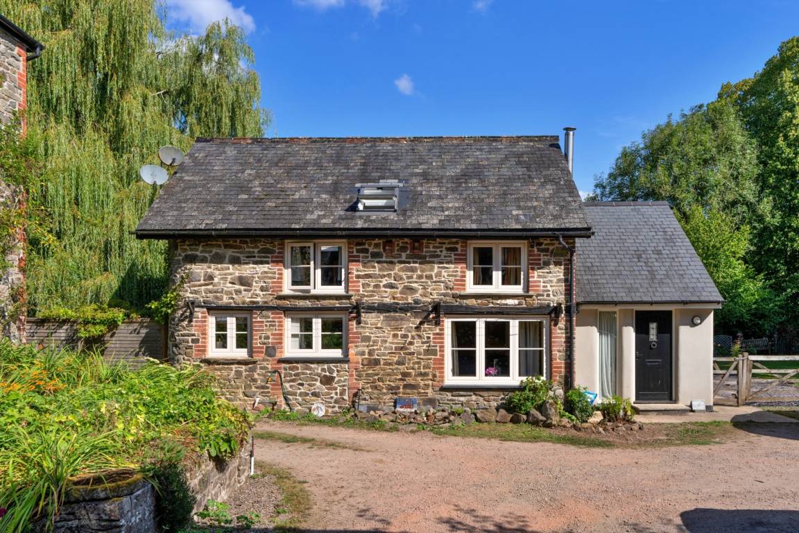 100 M² Cottage ∙ 3 Bedrooms ∙ 5 Guests - Devon