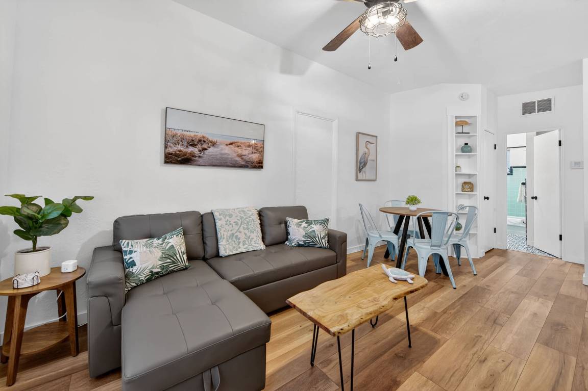 Apartment ∙ 1 Bedroom ∙ 2 Guests - Port Orange, FL
