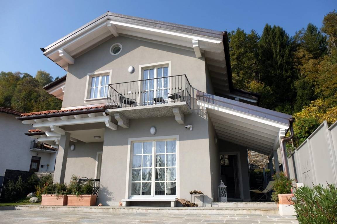 90 M² Ferienhaus ∙ 2 Schlafzimmer ∙ 4 Gäste - Luino