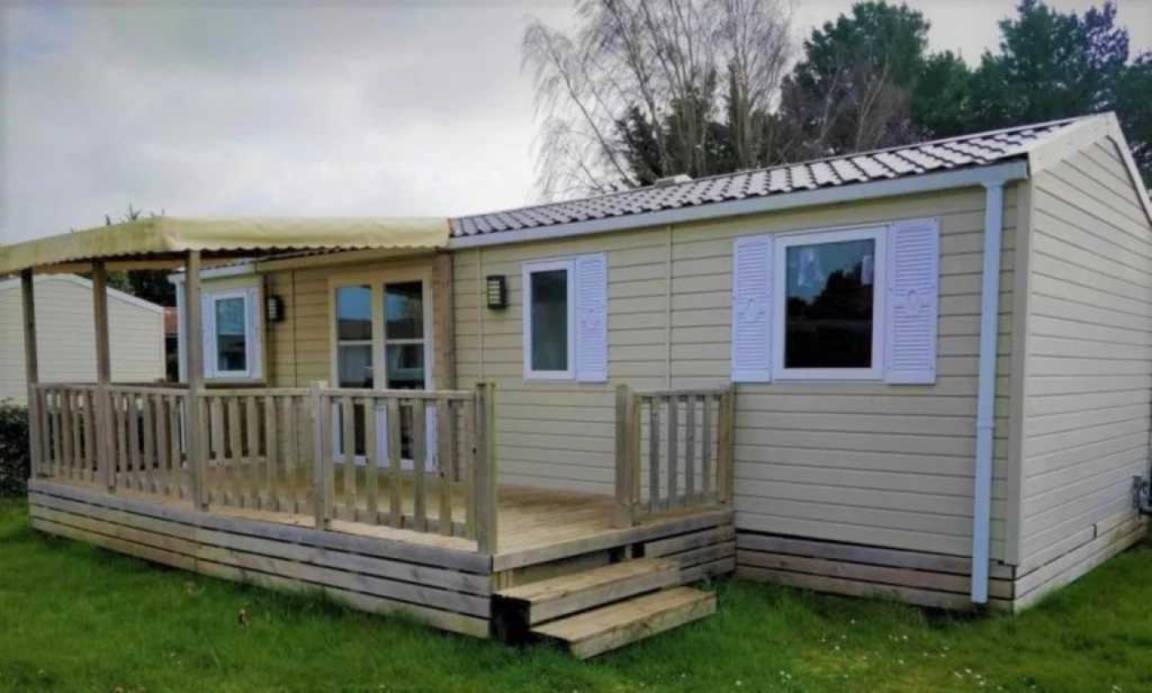 30 M² Camping ∙ 4 Chambres ∙ 9 Personnes - Châteauroux