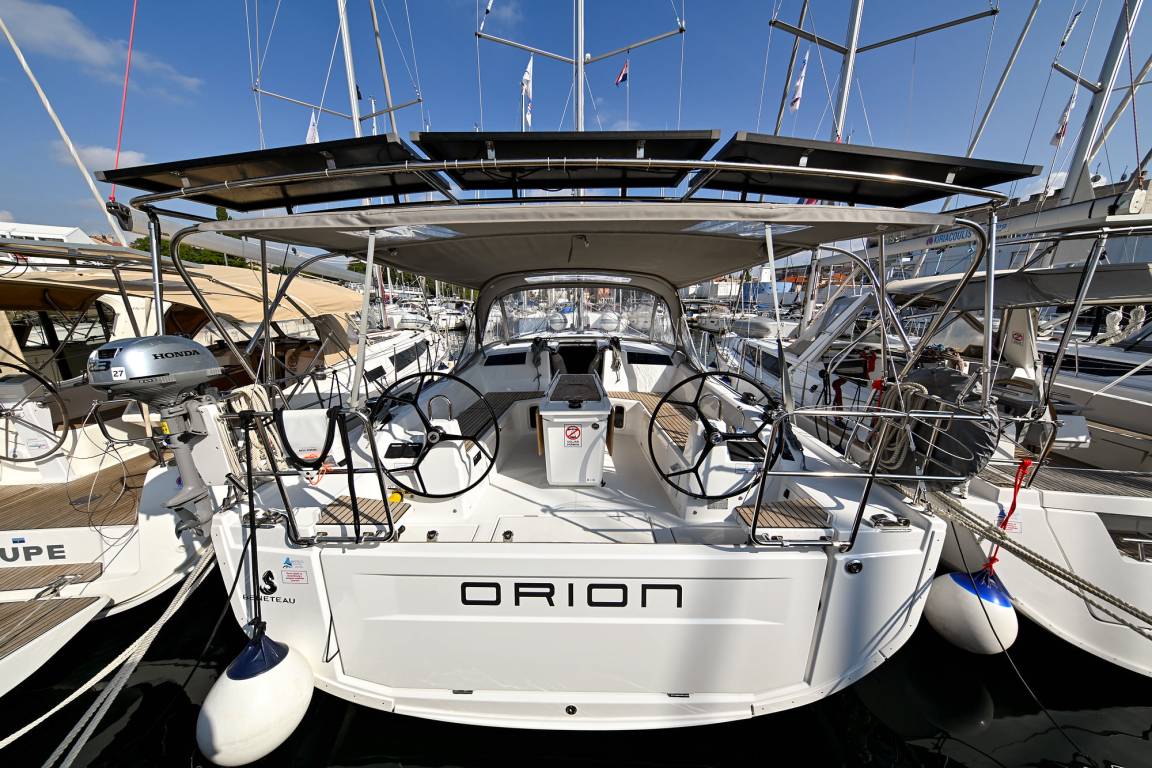 13 M² Houseboat ∙ 2 Bedrooms ∙ 4 Guests - Croatia