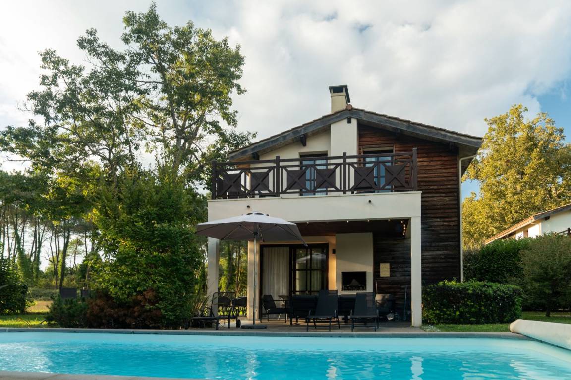 120 M² Appartement ∙ 3 Chambres ∙ 6 Personnes - Salles