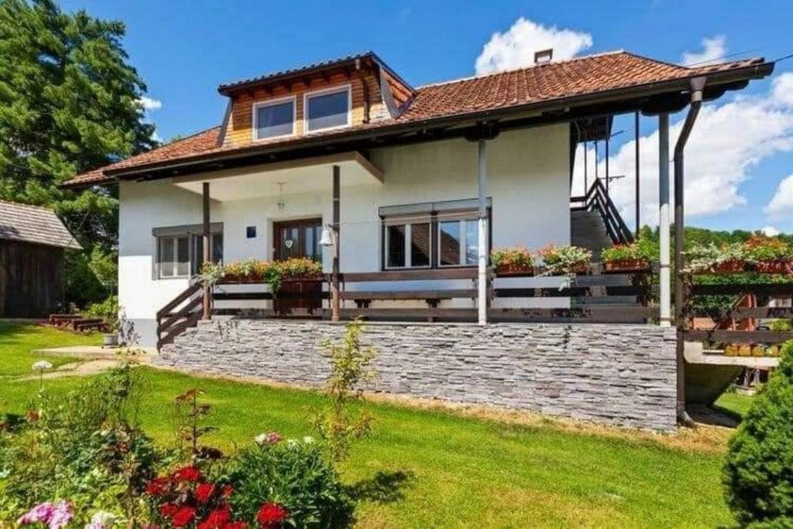 90 M² Apartment ∙ 2 Bedrooms ∙ 6 Guests - Vinica