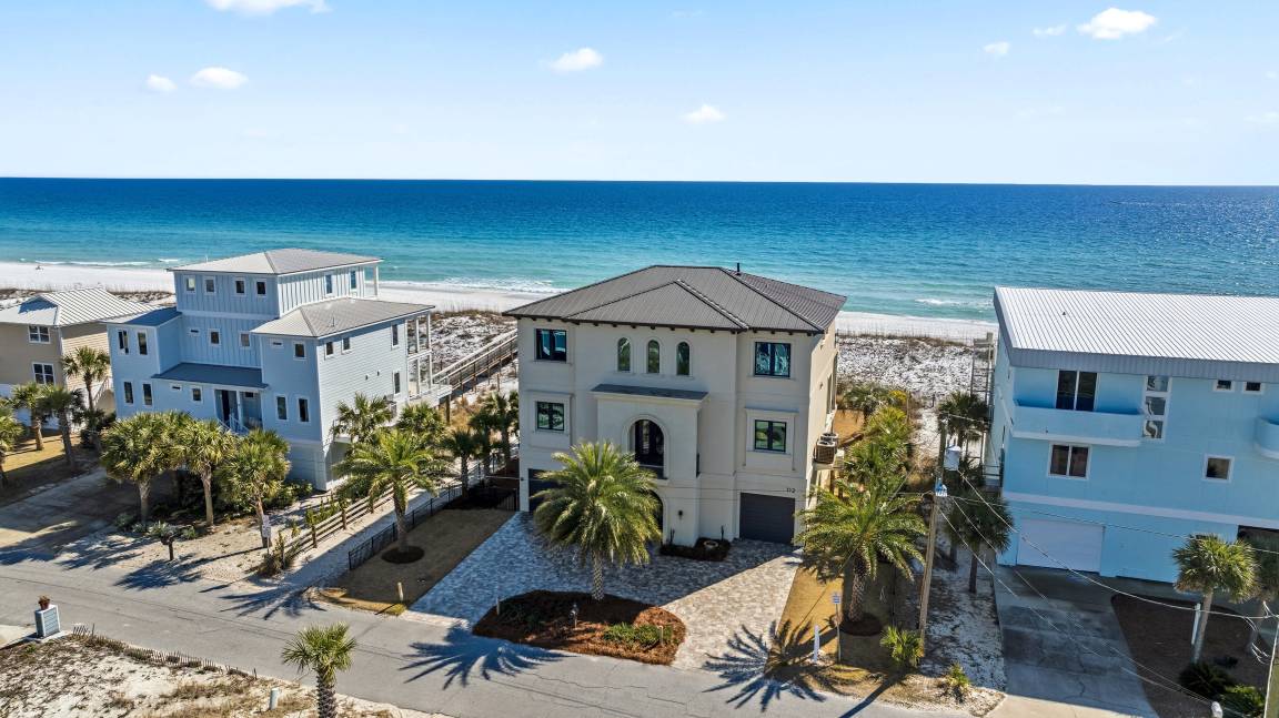 372 M² House ∙ 5 Bedrooms ∙ 15 Guests - Gulf Breeze, FL