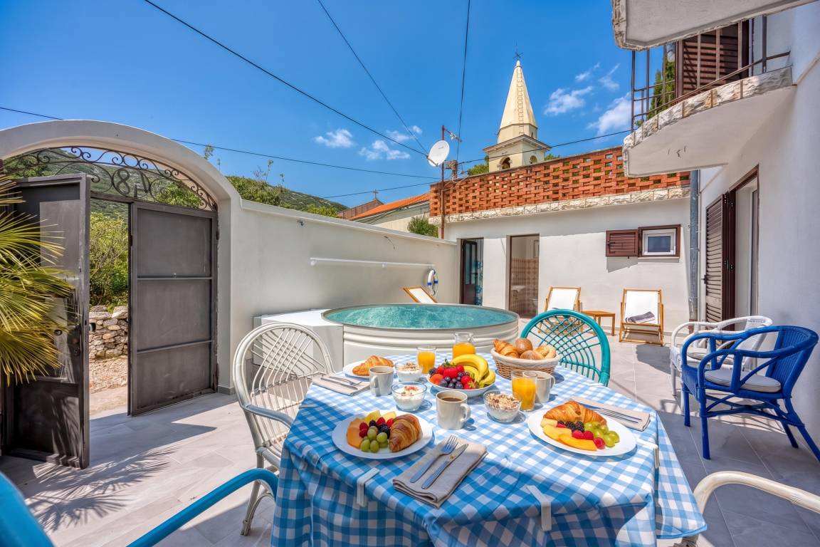 180 M² Casa Vacanza ∙ 4 Camere Da Letto ∙ 8 Ospiti - Neresine