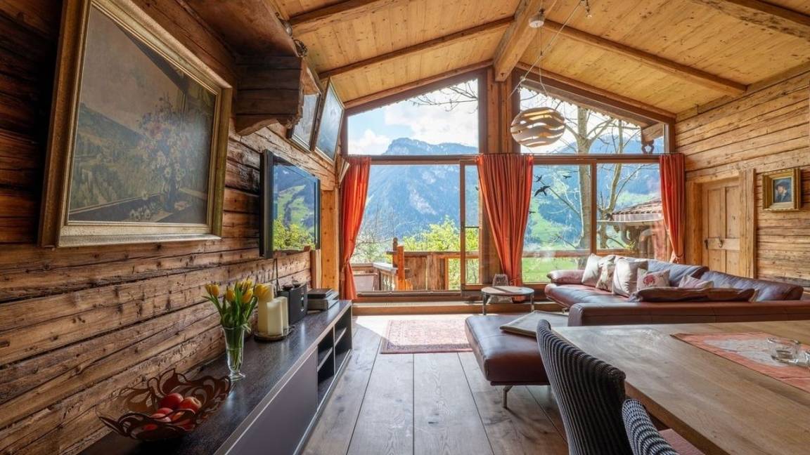 165 M² House ∙ 3 Bedrooms ∙ 4 Guests - Mayrhofen