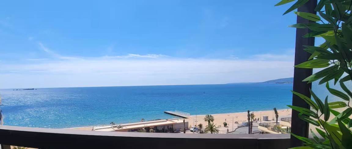 60 M² Appartement ∙ 2 Chambres ∙ 8 Personnes - Fréjus