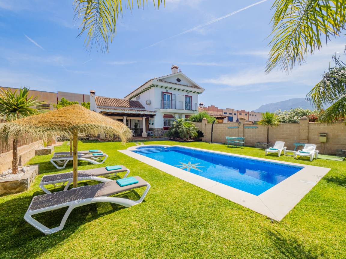 120 M² Casa Rural ∙ 3 Habitaciones ∙ 6 Huéspedes - Mijas