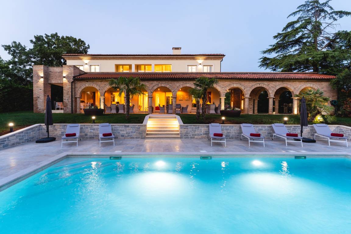 Villa ∙ 5 Bedrooms ∙ 10 Guests - Poreč