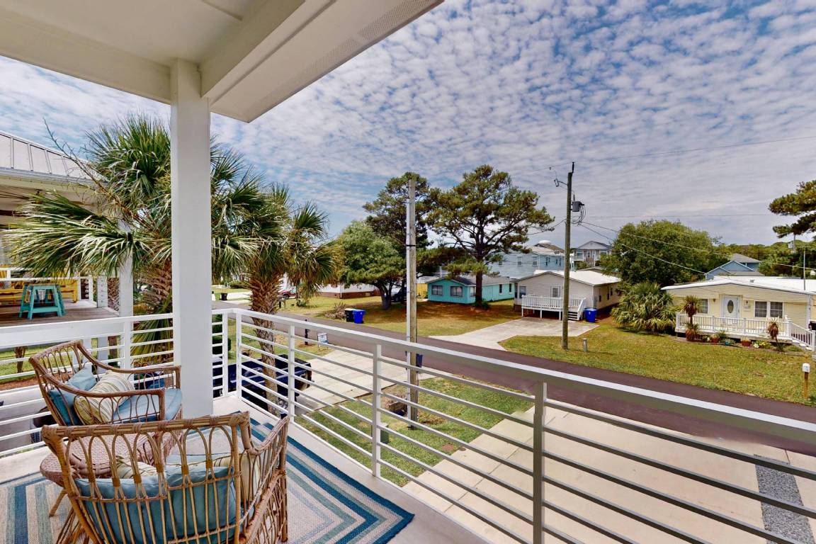 144 M² House ∙ 3 Bedrooms ∙ 8 Guests - Carolina Beach, NC