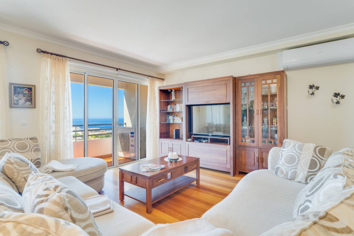 163 M² Apartment ∙ 3 Bedrooms ∙ 8 Guests - Funchal