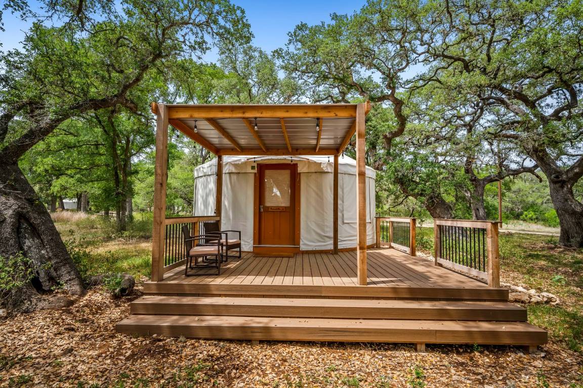 Camping ∙ 1 Bedroom ∙ 2 Guests - New Braunfels, TX