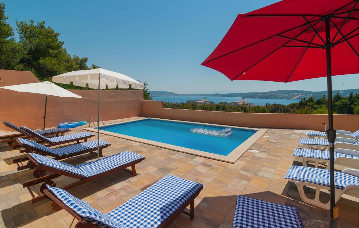 400 M² Casa ∙ 9 Camere Da Letto ∙ 18 Ospiti - Seget Vranjica