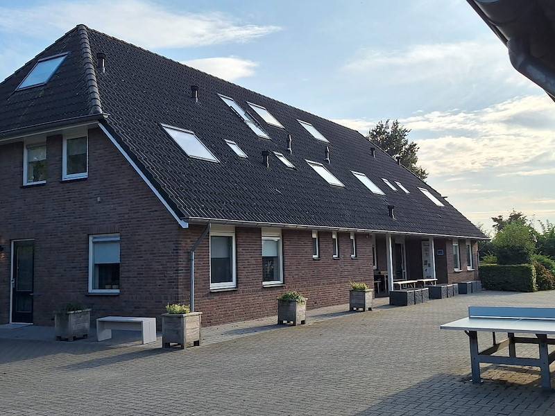 Casa ∙ 8 Habitaciones ∙ 22 Huéspedes - Giethoorn