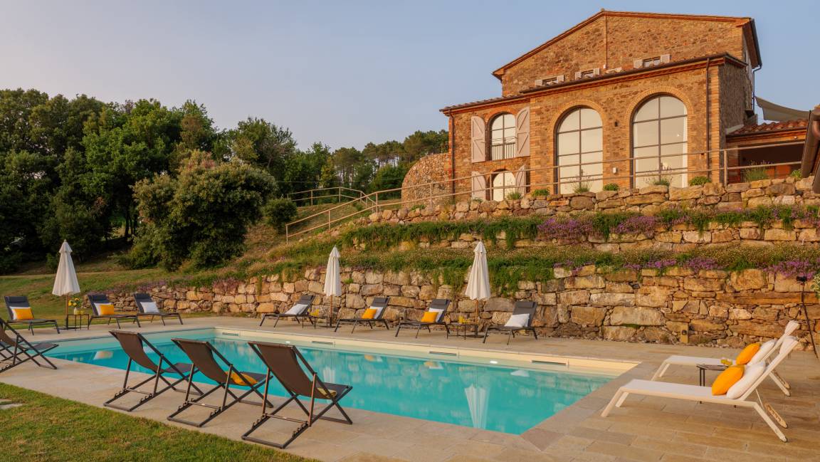 415 M² Villa ∙ 7 Bedrooms ∙ 14 Guests - Volterra