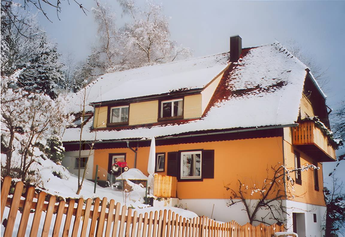 70 M² Apartment ∙ 2 Bedrooms ∙ 6 Guests - Triberg