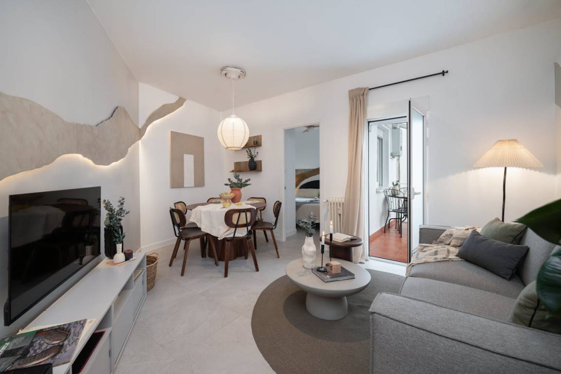 66 M² Apartamento ∙ 3 Habitaciones ∙ 6 Huéspedes - San Sebastián de los Reyes