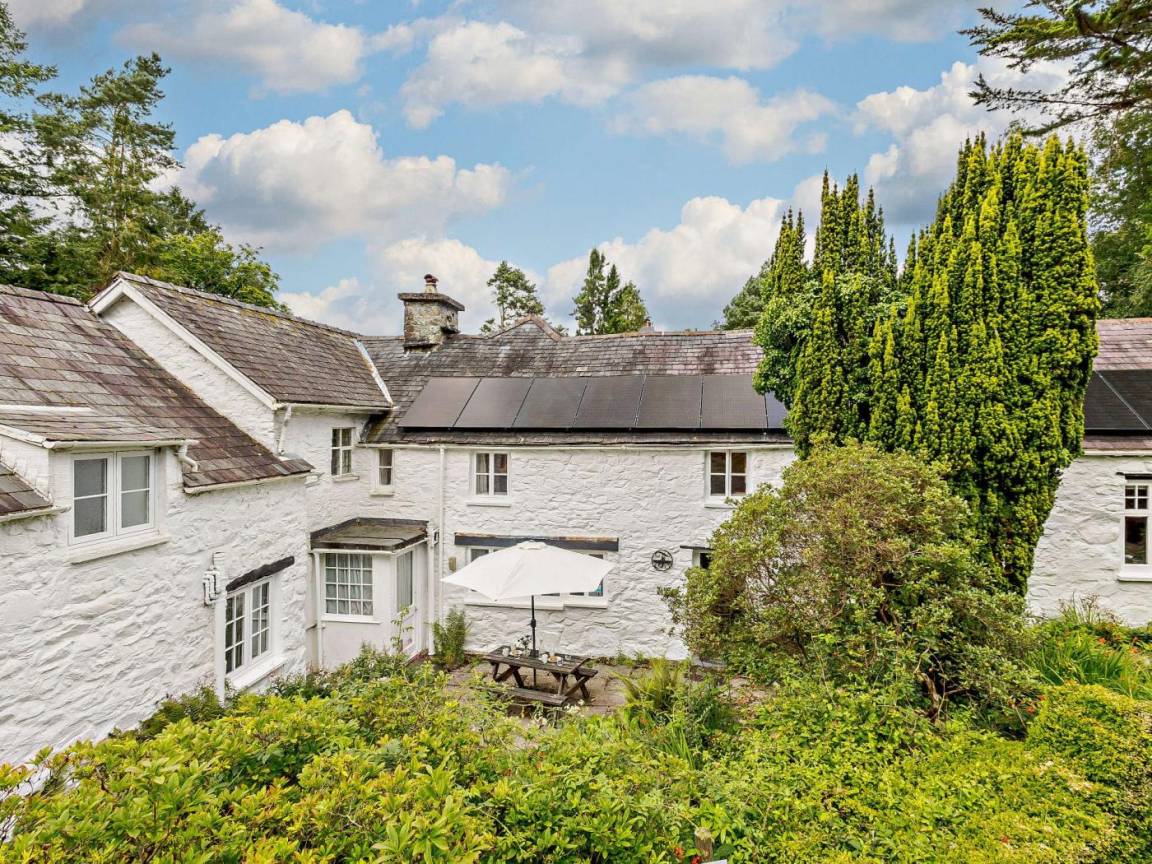 Cottage ∙ 2 Bedrooms ∙ 4 Guests - Machynlleth