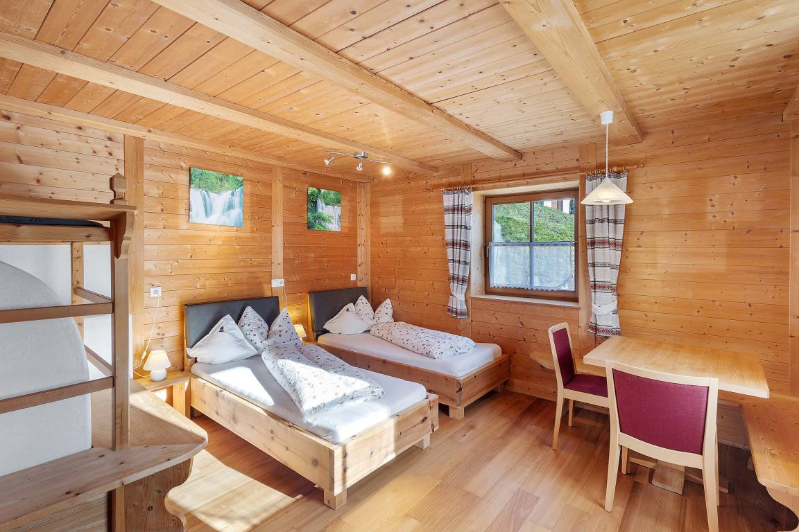 70 M² Ferienwohnung ∙ 2 Schlafzimmer ∙ 4 Gäste - Ridnaun