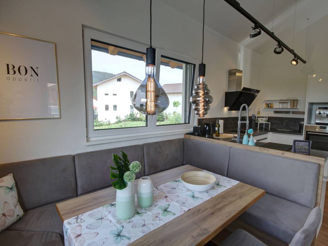 75 M² Ferienwohnung ∙ 2 Schlafzimmer ∙ 6 Gäste - Inzell