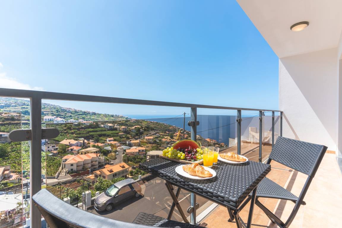 70 M² Huoneisto ∙ 2 Makuuhuonetta ∙ 5 Vierasta - Calheta