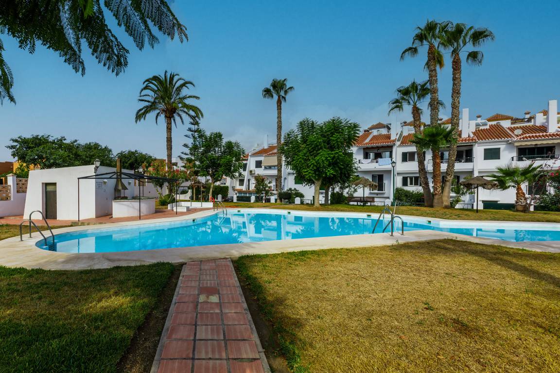 200 M² House ∙ 4 Bedrooms ∙ 7 Guests - Torre del Mar