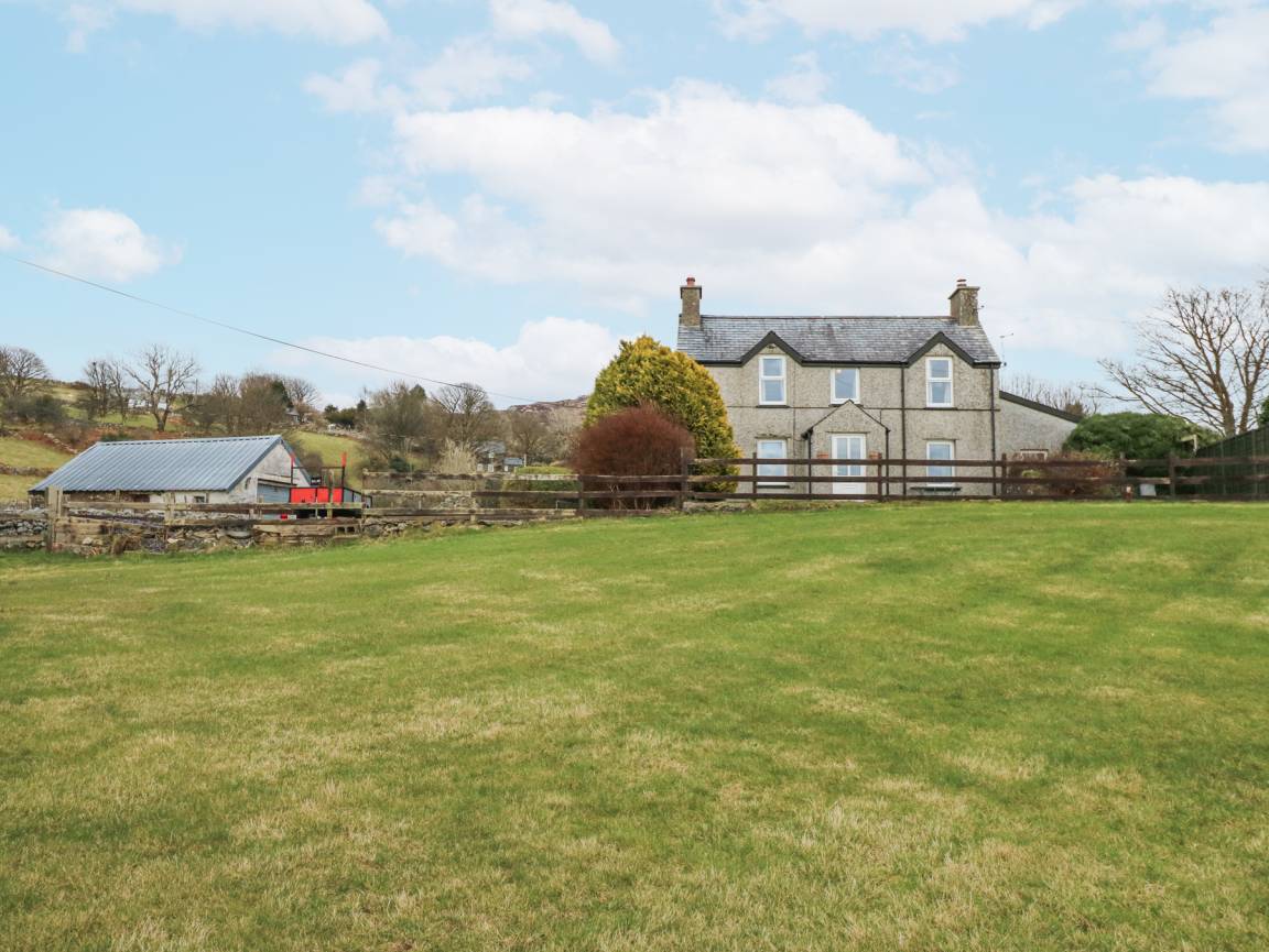 Cottage ∙ 3 Bedrooms ∙ 6 Guests - Beddgelert