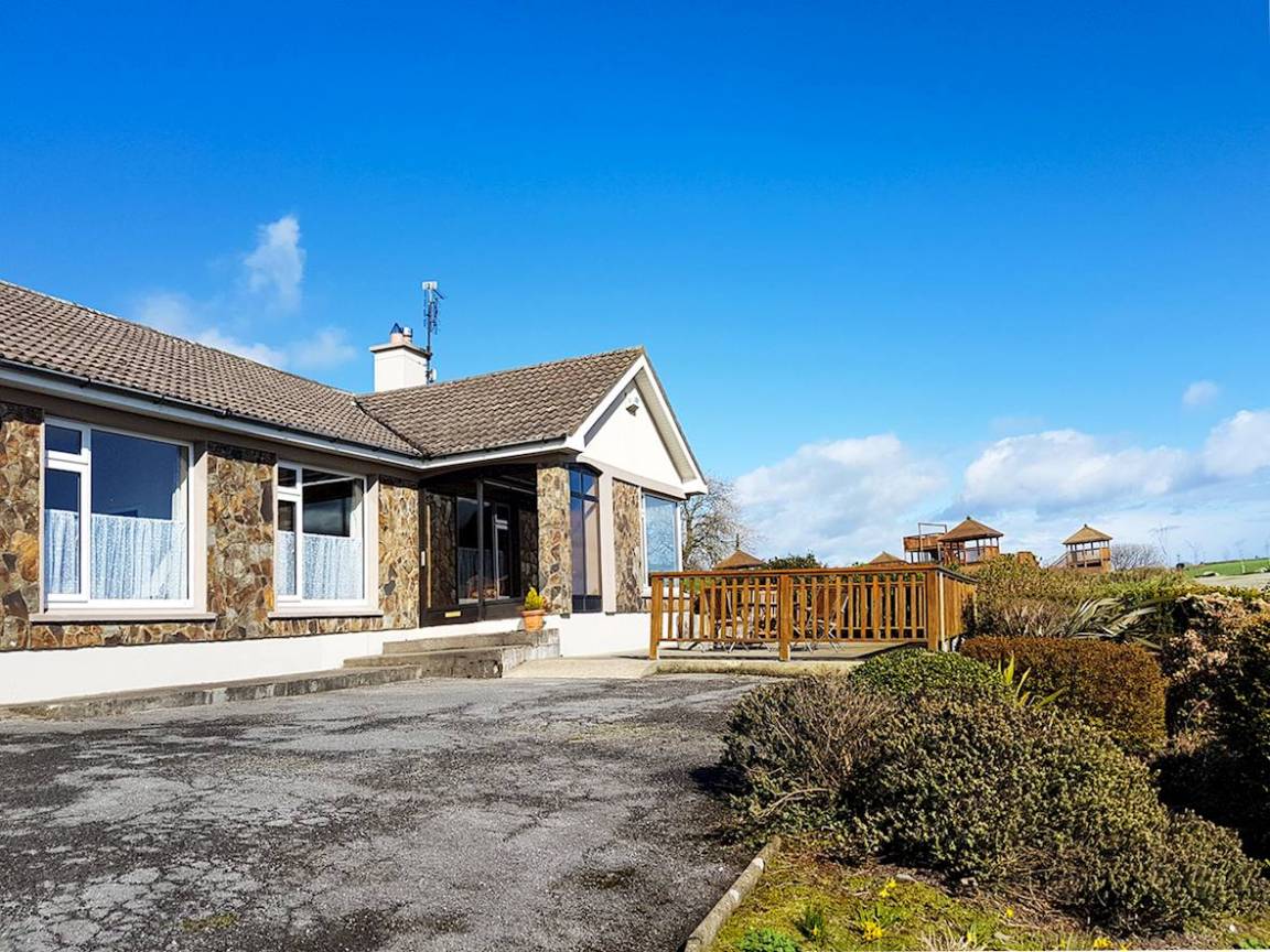 House ∙ 3 Bedrooms ∙ 6 Guests - Clonakilty