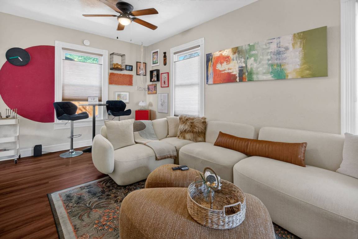 House ∙ 1 Bedroom ∙ 4 Guests - Colorado Springs, CO