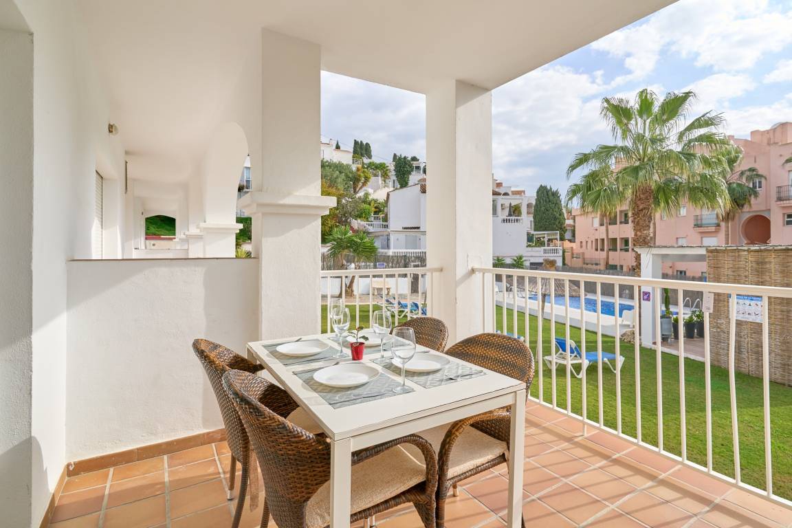 65 M² Aparthotel ∙ 2 Chambres ∙ 5 Personnes - Nerja