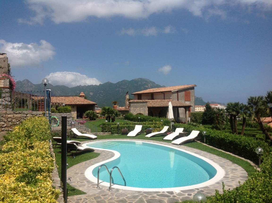 House ∙ 5 Bedrooms ∙ 10 Guests - Ravello